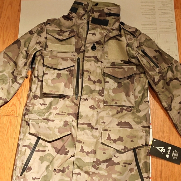 Alpha Industries | Jackets & Coats | Rare Collab Alpha Industries X ...